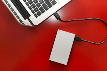 18 Different Types of Storage Devices/Drives in Computer Systems (Guide)